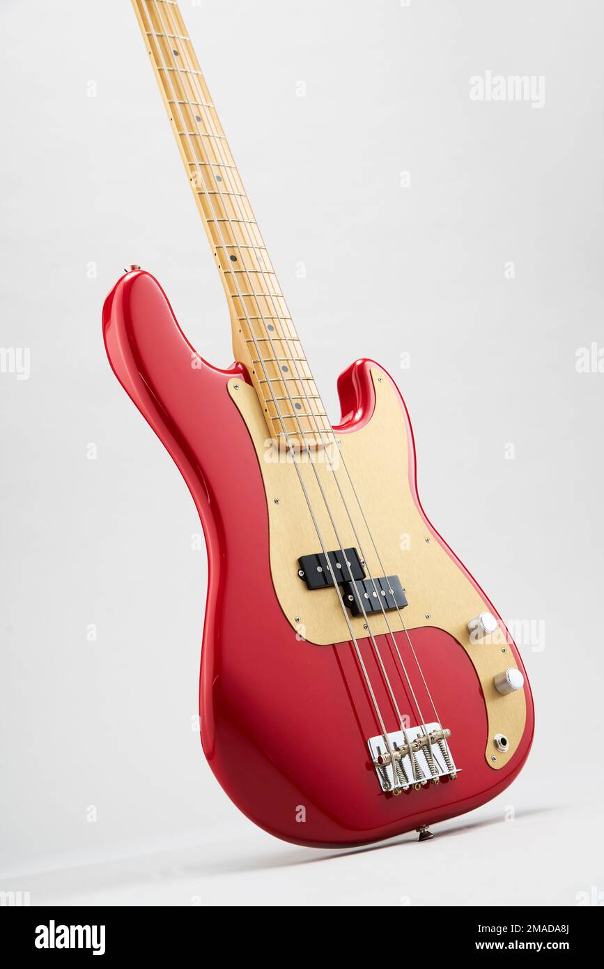 Fender P Bass Vintera in red finish Stock Photo - Alamy