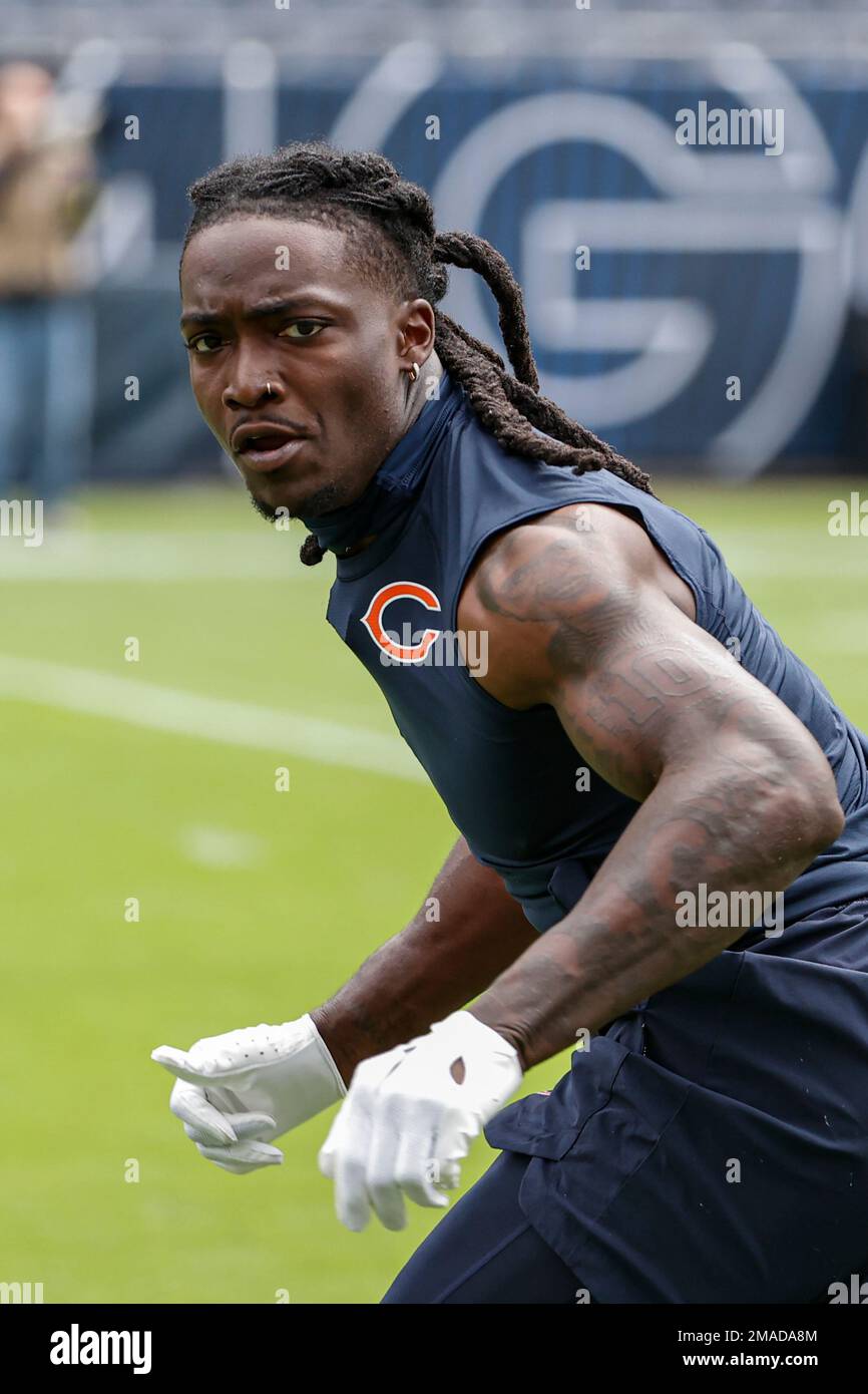 Chicago Bears corner back Davontae Harris warms up prior to an NFL ...