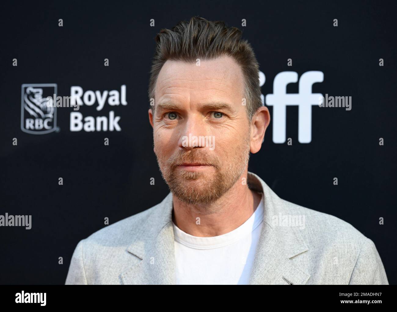 Ewan McGregor attends the premiere of "Raymond & Ray" at Roy Thomson ...