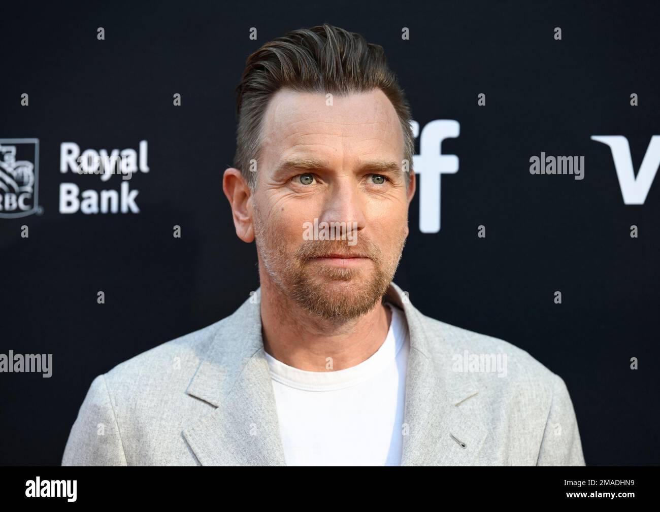 Ewan McGregor attends the premiere of "Raymond & Ray" at Roy Thomson ...