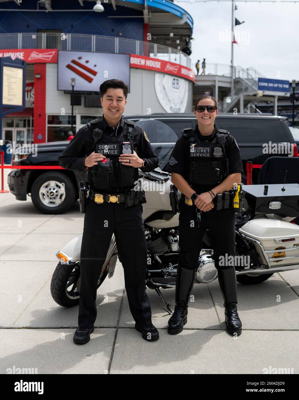Members of the U.S. Secret Service (USSS) participate in the USSS Night ...