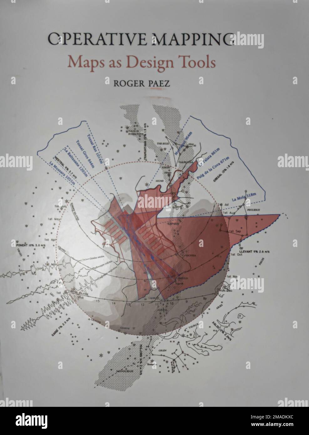 Mapping tools hi-res stock photography and images - Alamy