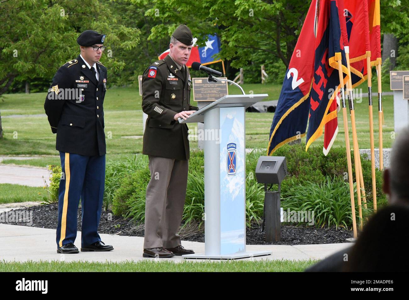 Commander of fort drum and the 10th mountain division hi-res stock ...