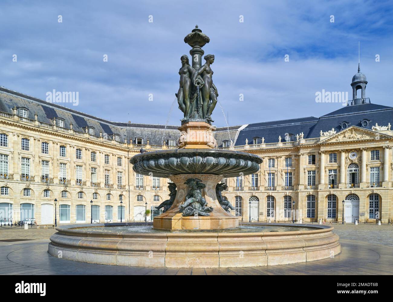 The three graces fountain hi-res stock photography and images - Alamy
