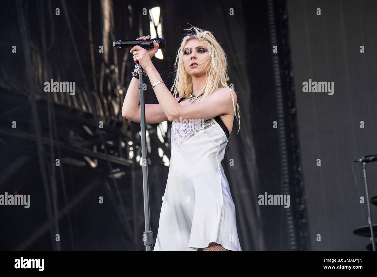 Taylor Momsen 2022