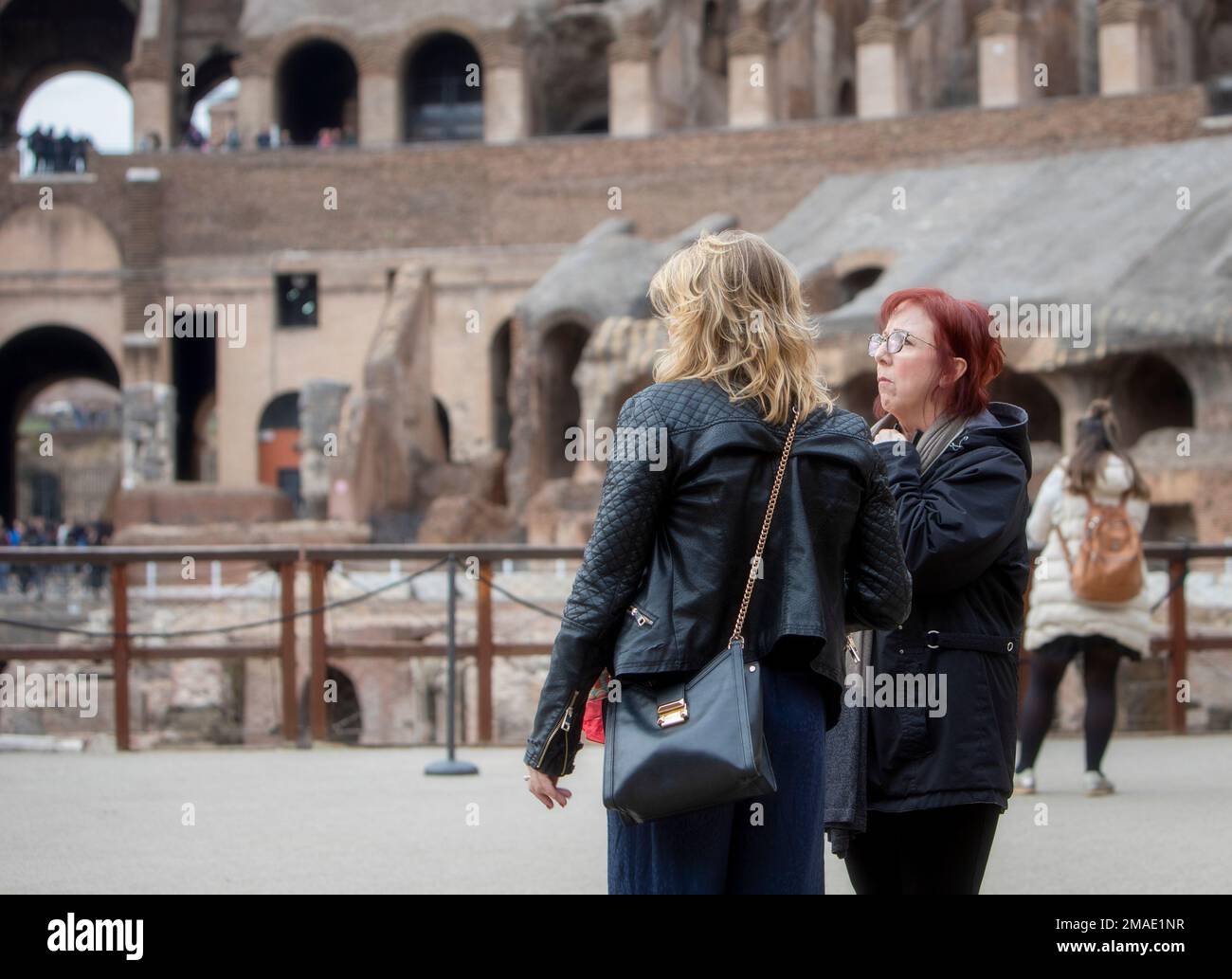 A beautiful mother and daughter take in the Colosseum of Rome Stock ...