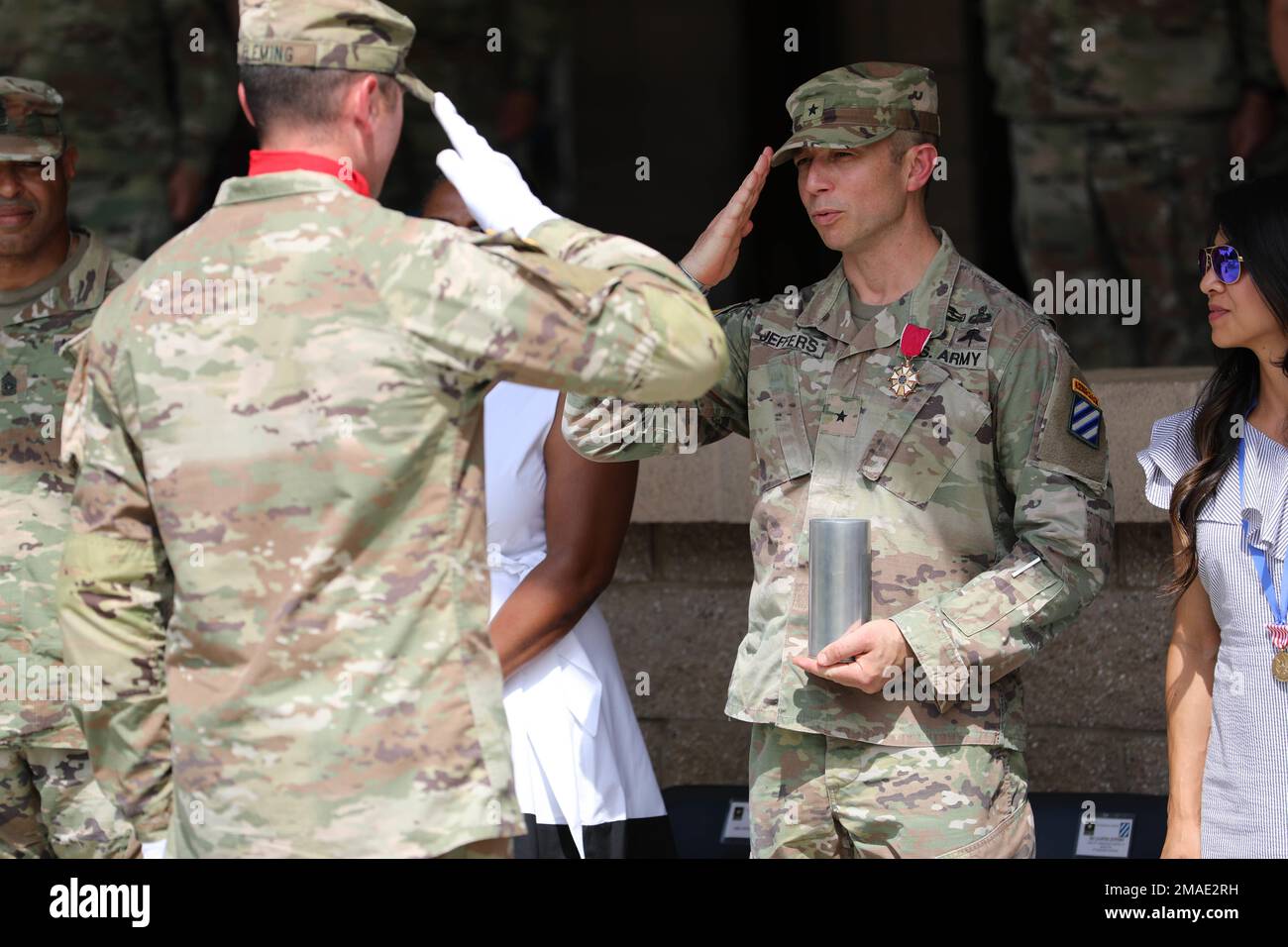 Brig. Gen. Jasper Jeffers, the deputy commanding general of maneuver ...