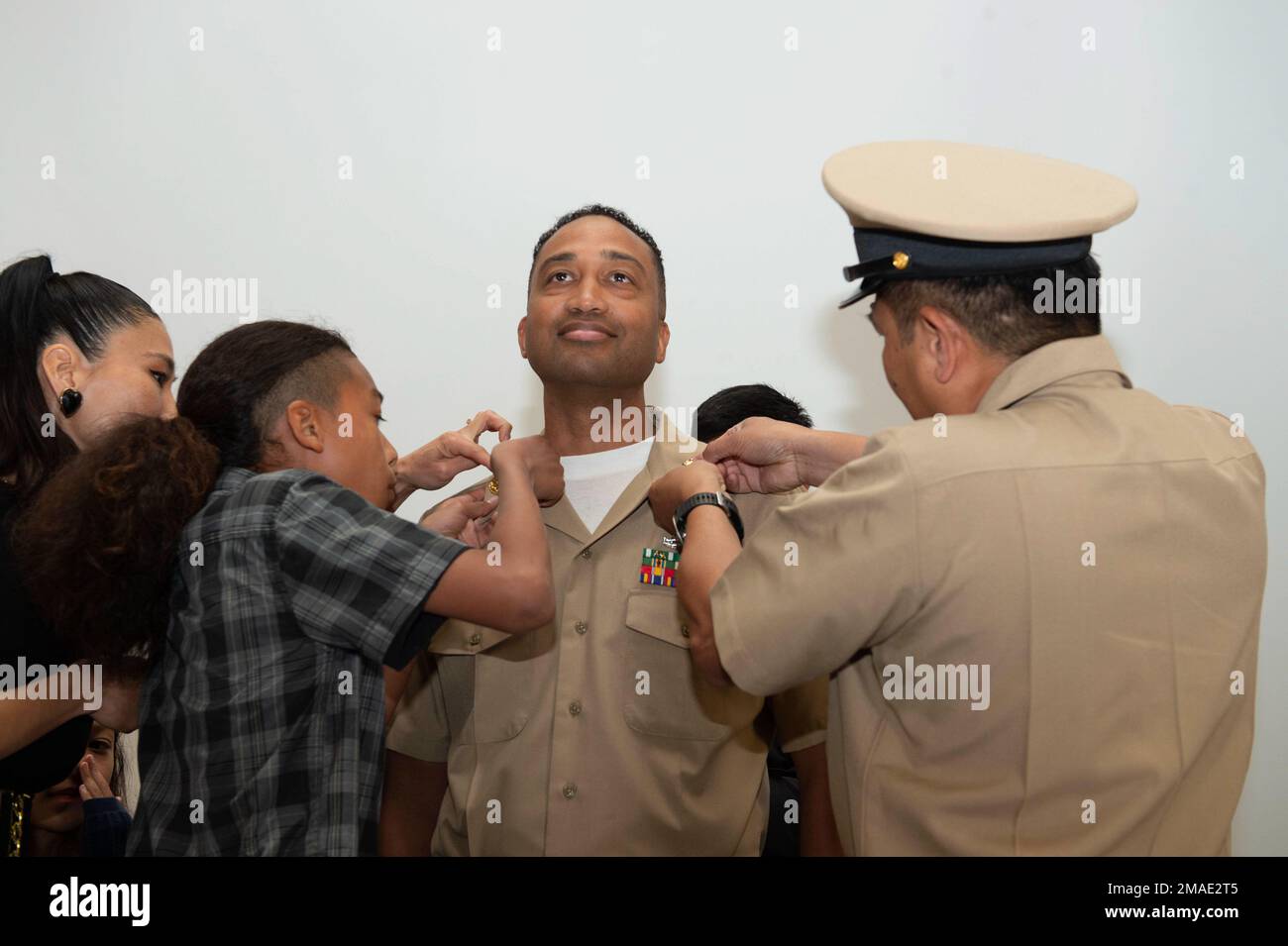 220526-N-IW069-1060 SAN DIEGO (May 26, 2022) Senior Chief Electrician’s ...