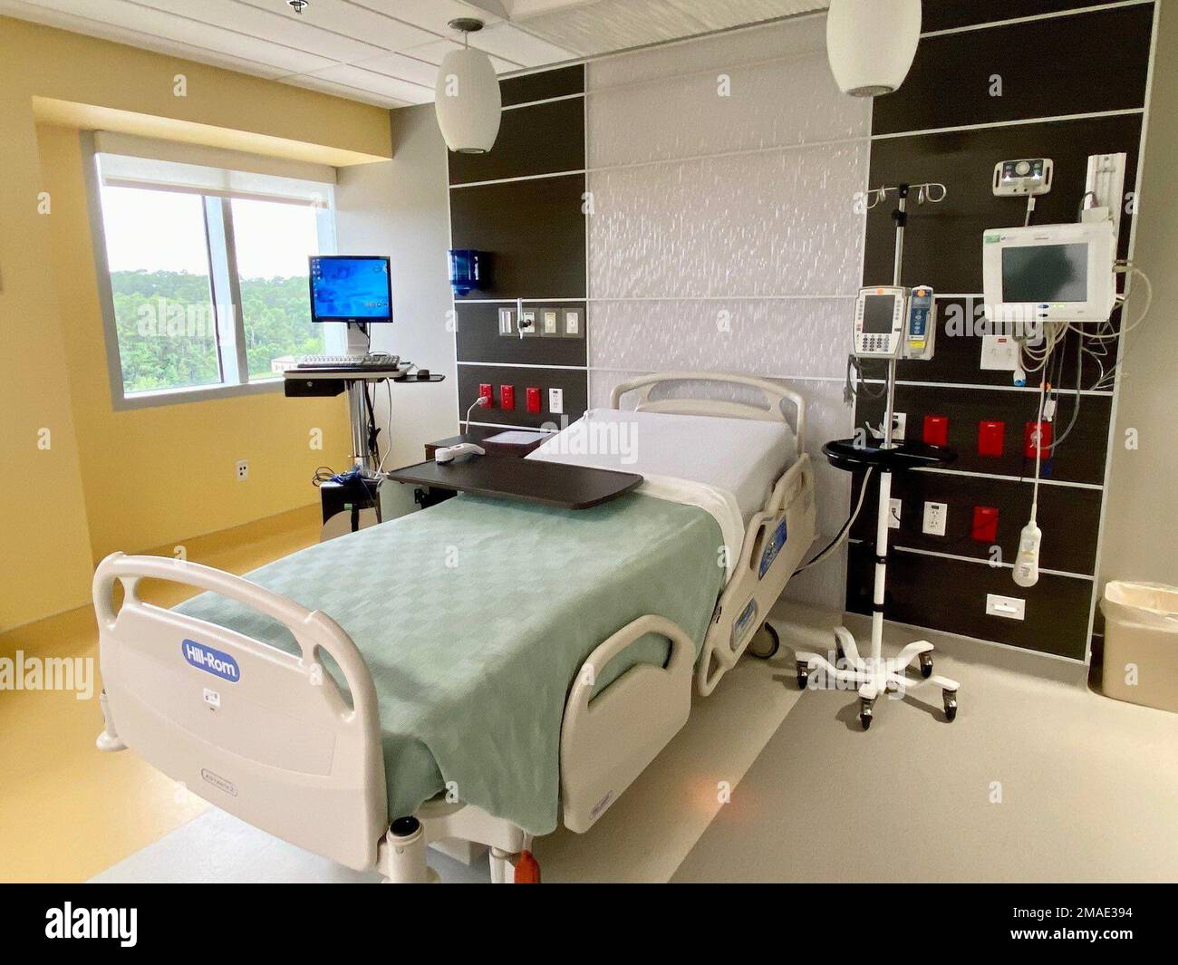 Medical army surgical hospital hi-res stock photography and images - Alamy