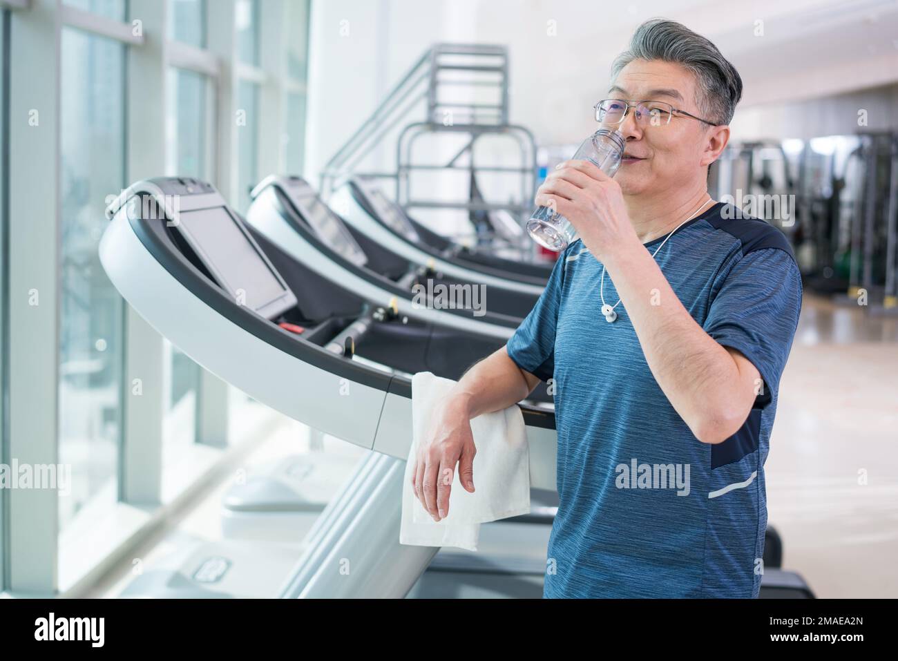 The old man out in the gym Stock Photo - Alamy
