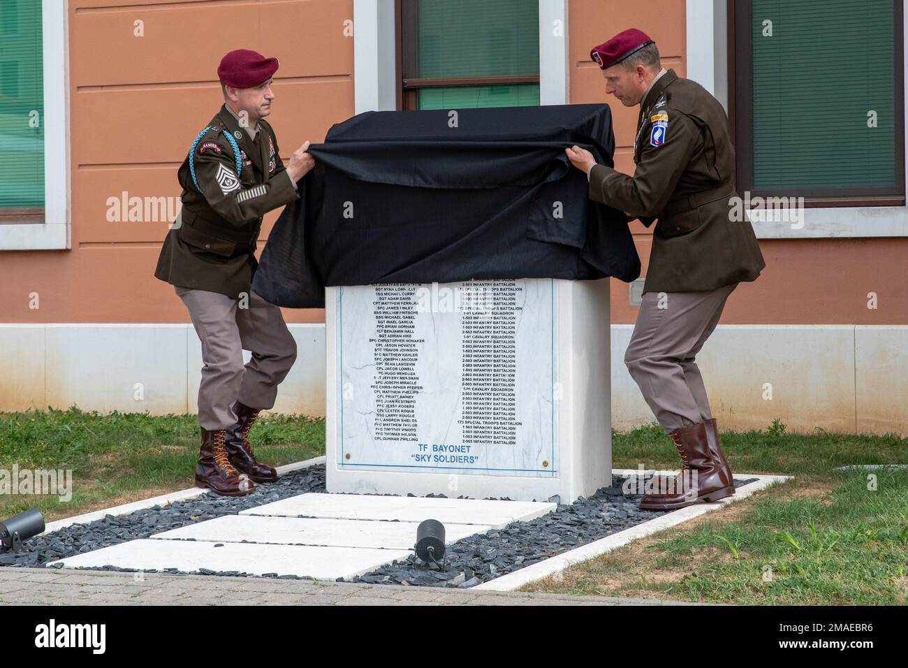 U.S. Army Col. Michael F. Kloepper, right, and Command Sgt. Maj. Christopher D. Clapin ...