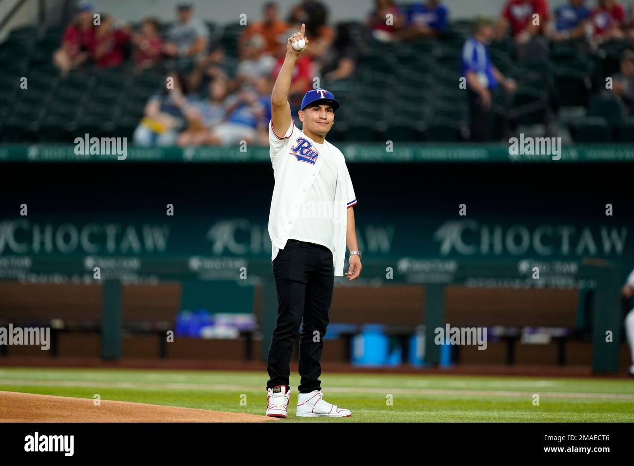 Boxer Vergil Ortiz Jr., acknowledges cheering fans before throwing out ...