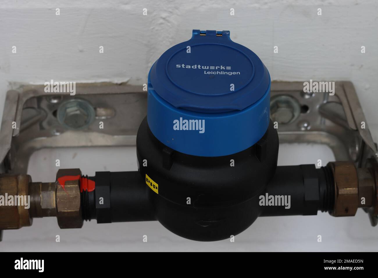 Main water shut off valve hi-res stock photography and images - Alamy