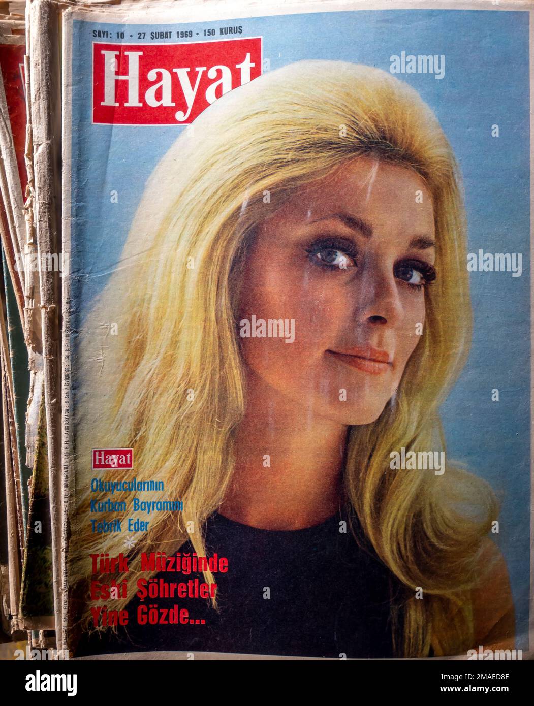 Hayat Turkish magazine cover 1969 with Sharon Tate. Stack of old ...