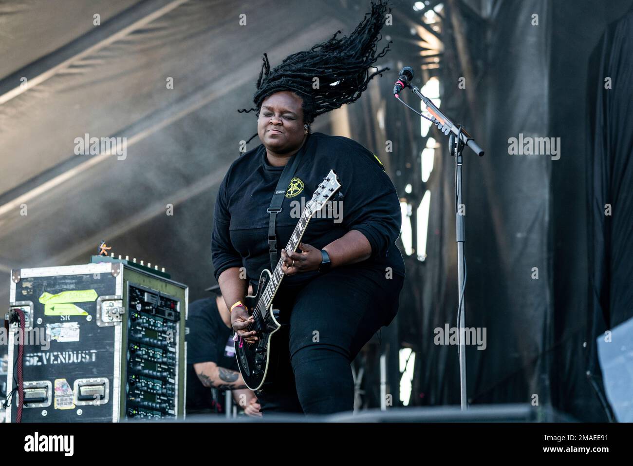 Diamond Rowe of Tetrarch performs at the Louder Than Life Music ...