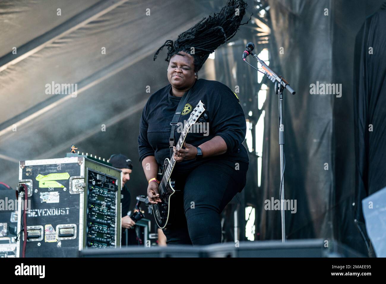 Diamond Rowe of Tetrarch performs at the Louder Than Life Music ...