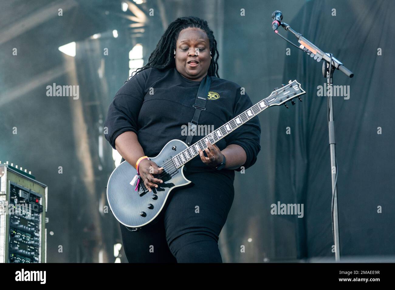Diamond Rowe of Tetrarch performs at the Louder Than Life Music ...