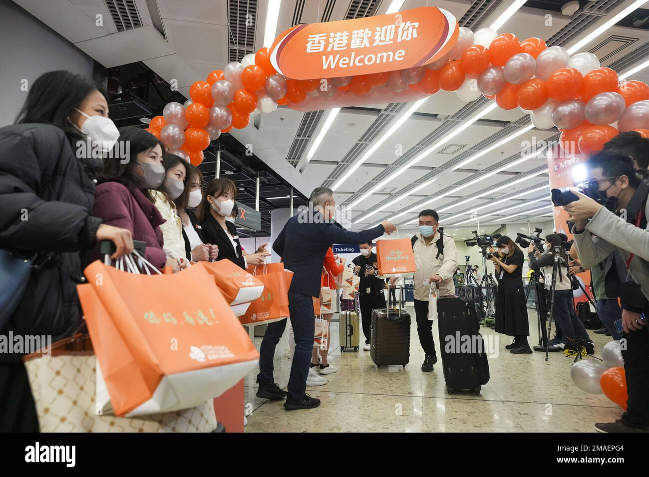 First batch of inbound passengers arrives at Hong Kong West Kowloon ...