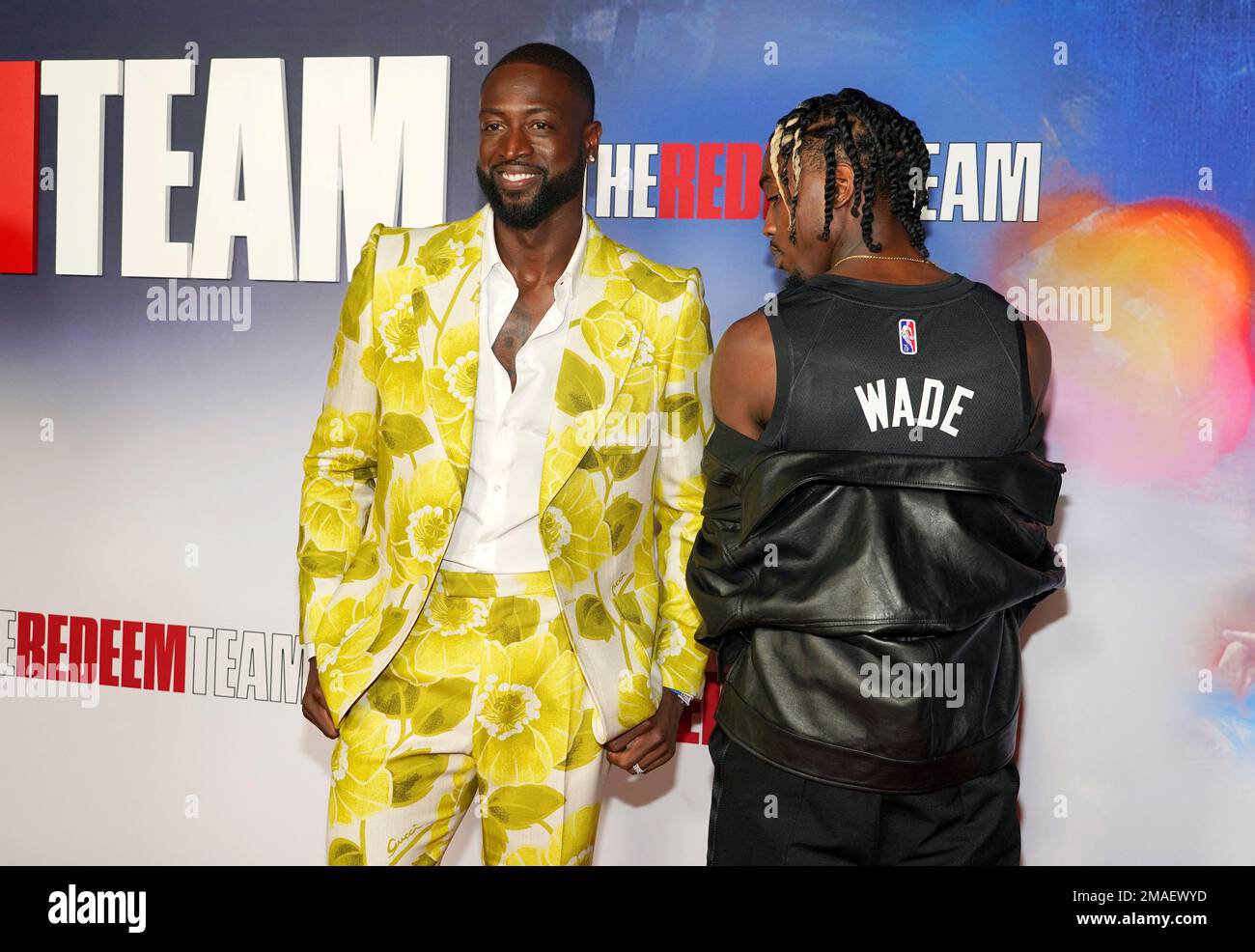 Dwyane Wade, left, a member of the 2008 U.S. Olympic men's basketball ...