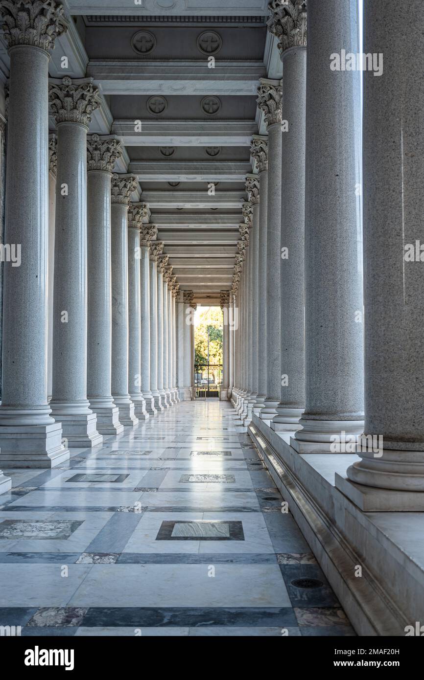 Covered roman walkway hi-res stock photography and images - Alamy