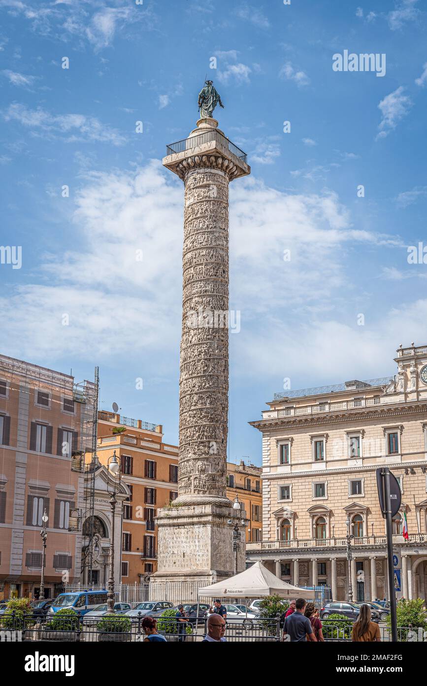 Largo chigi rome hi-res stock photography and images - Alamy