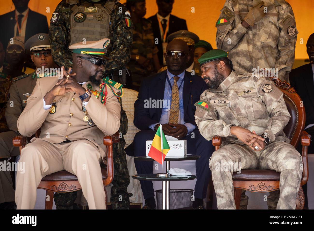 Leader of Mali's ruling junta Lt. Col. Assimi Goita, right, speaks with Guinea's junta leader ...