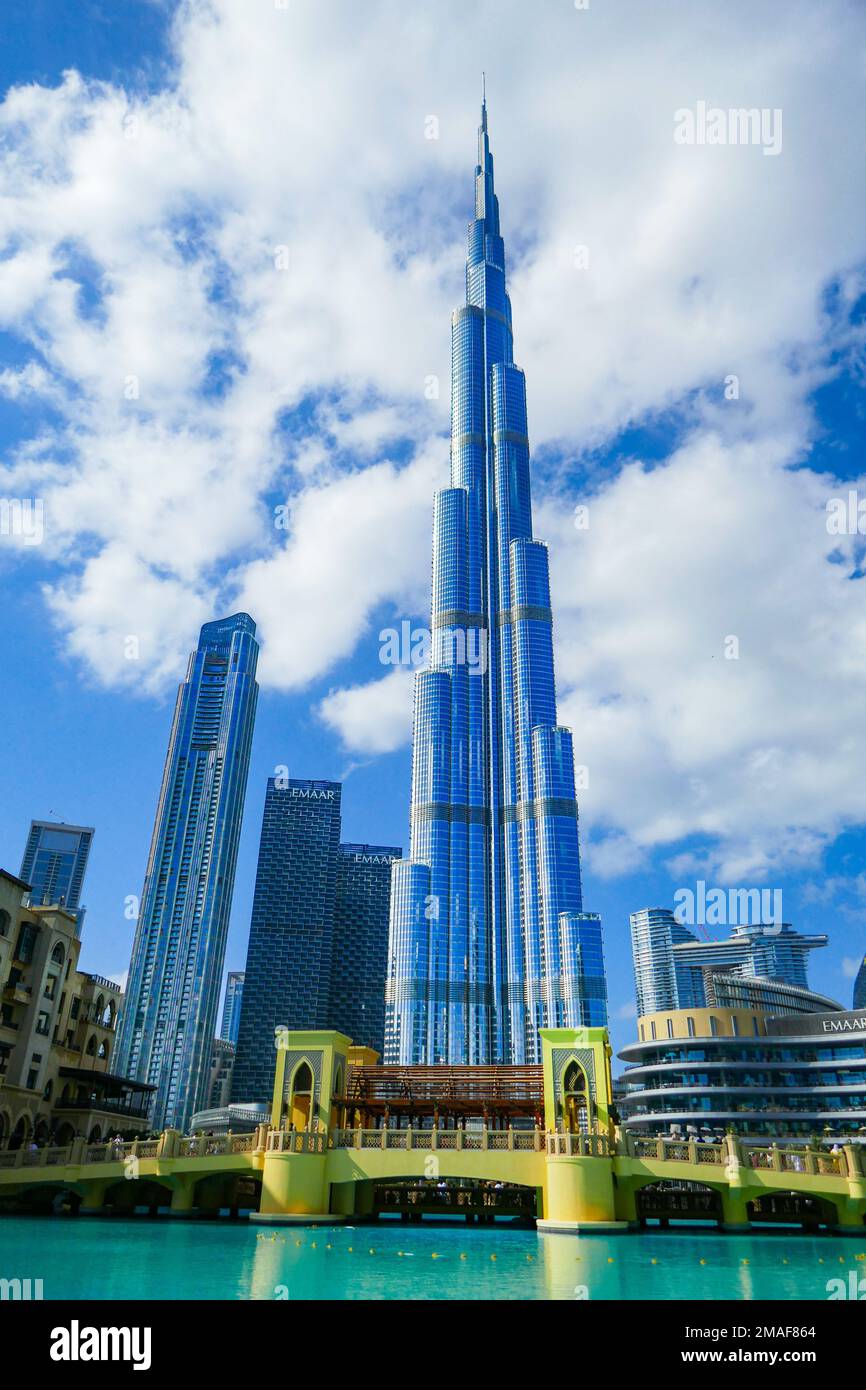 A vertical shot of Burj Khalifa, the tallest building in the world in ...