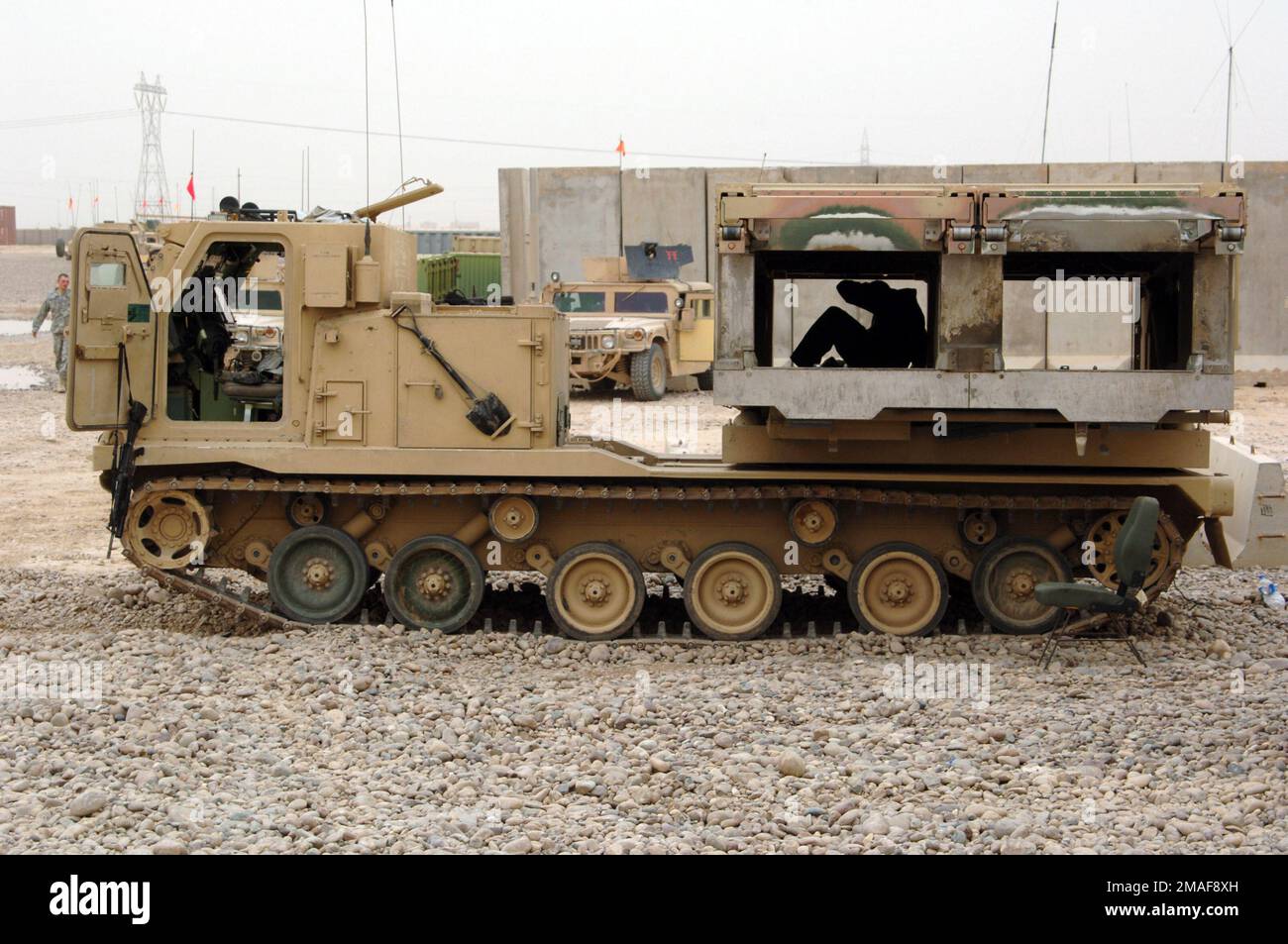 060424-A-6365W-155. Subject Operation/Series: IRAQI FREEDOM Base ...