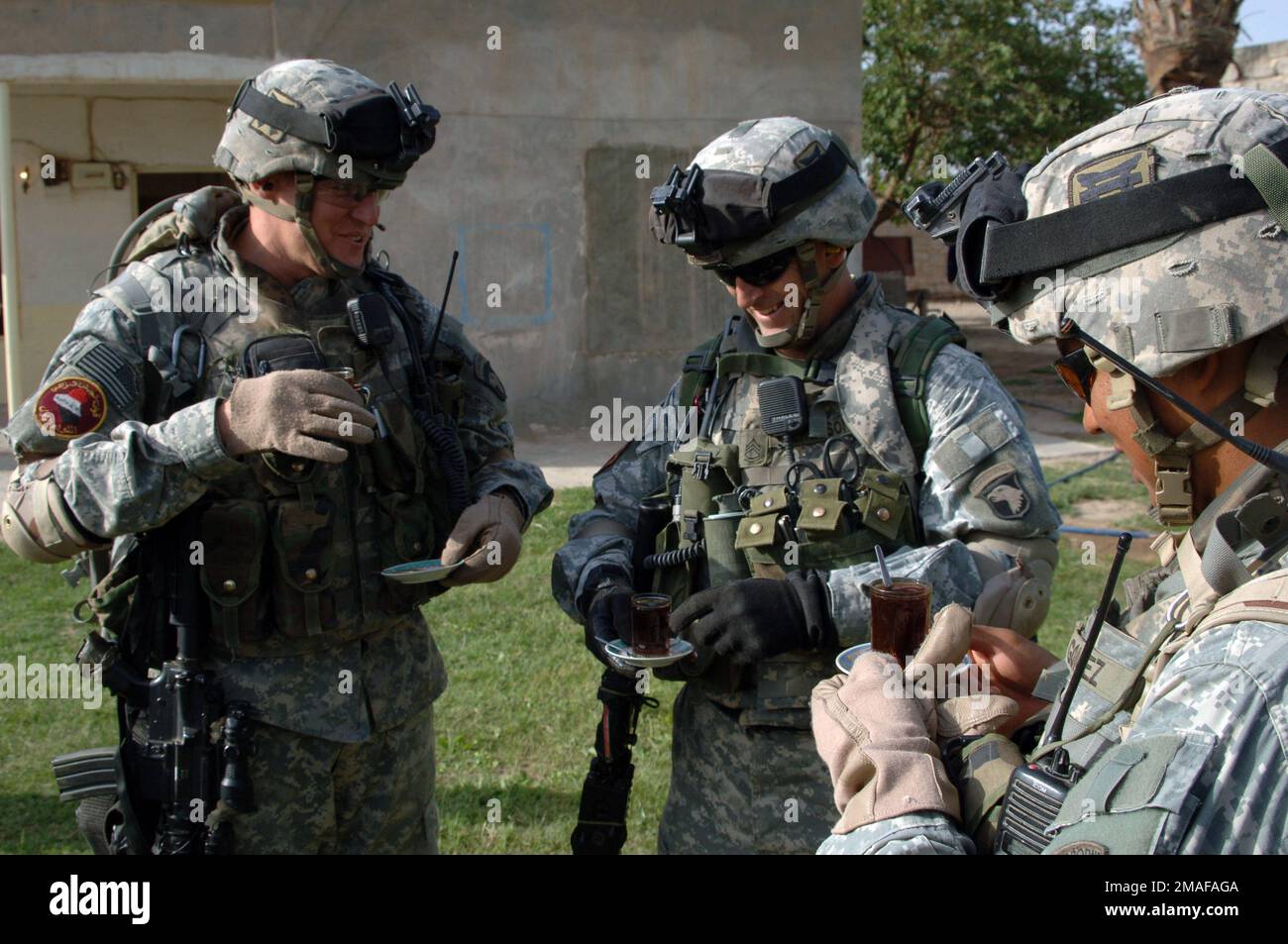 060430-A-6365W-302. Subject Operation/Series: IRAQI FREEDOM Base ...