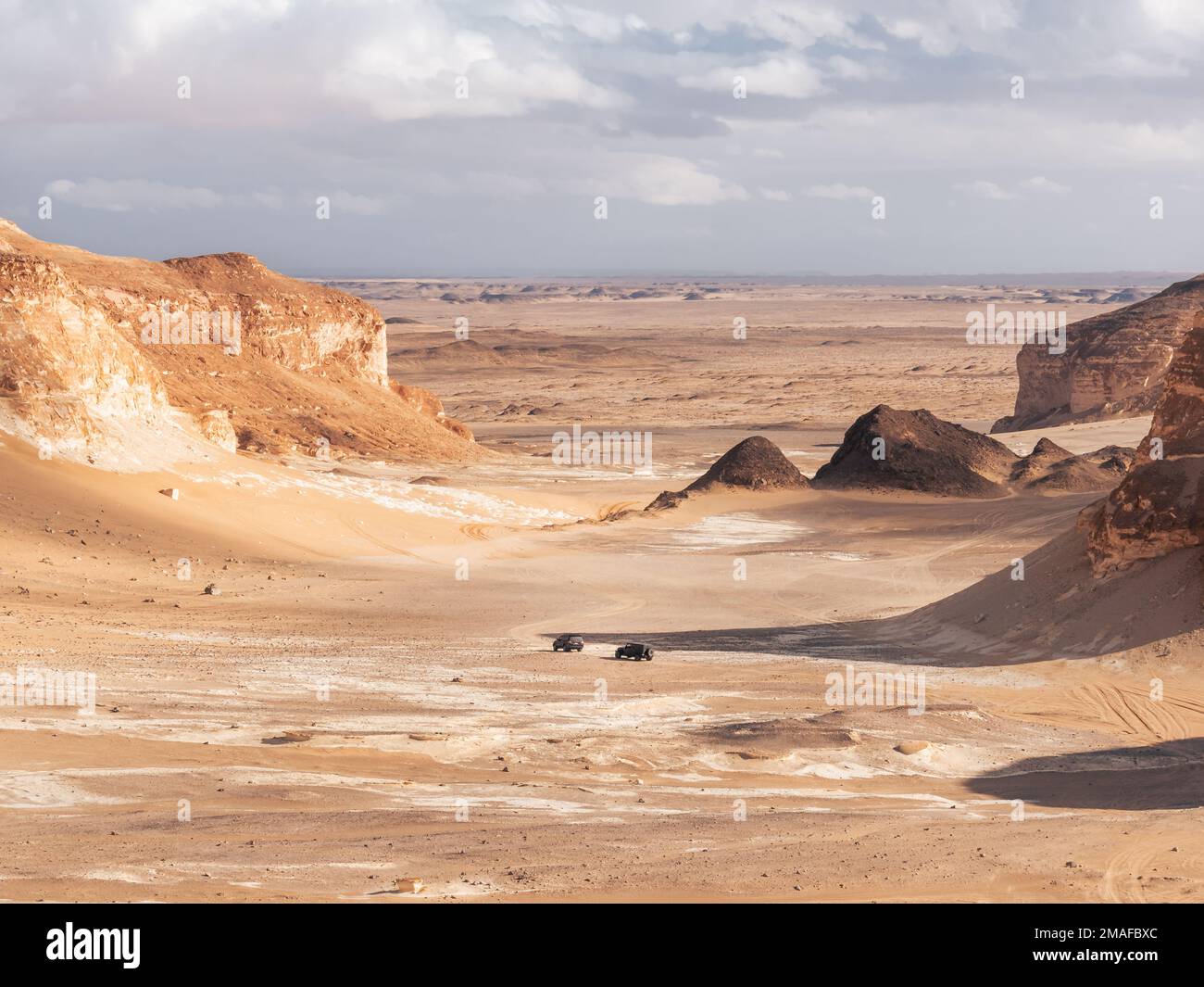 Jeeps 4x4 driving through the landscape of Valley of agabat, Farafra ...