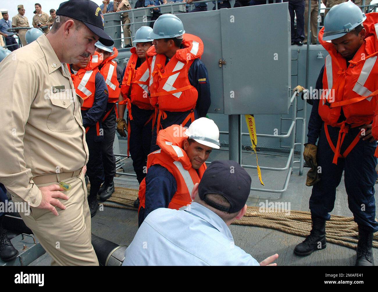 060510-N-5091C-019. Base: Arc Buenaventura (BM 162 Stock Photo - Alamy