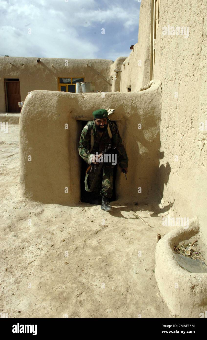 Operation to capture suspected insurgent hi-res stock photography and ...