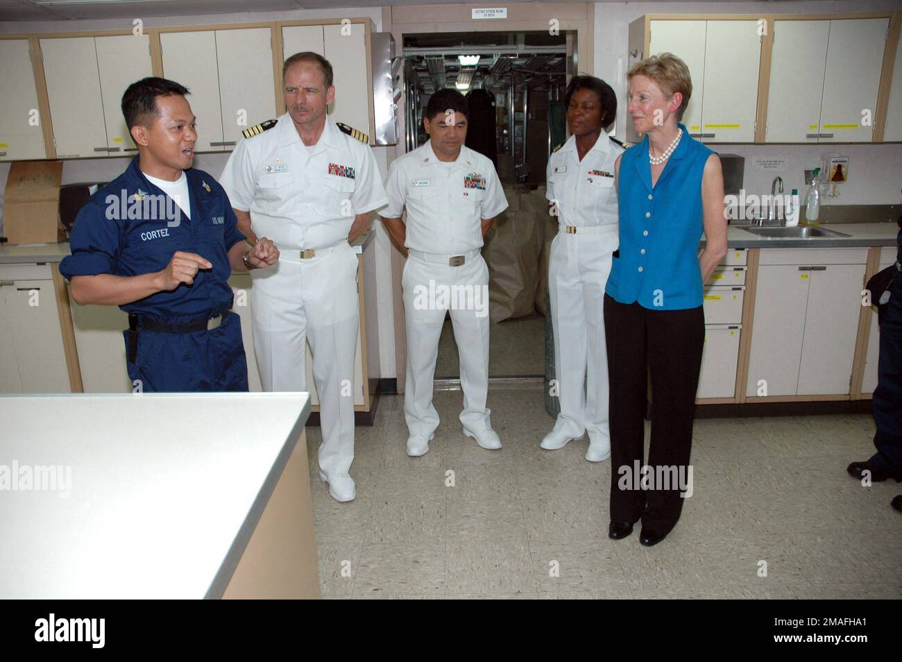 060523-N-1577S-045. Base: Usns Mercy (T-AH 19 Stock Photo - Alamy