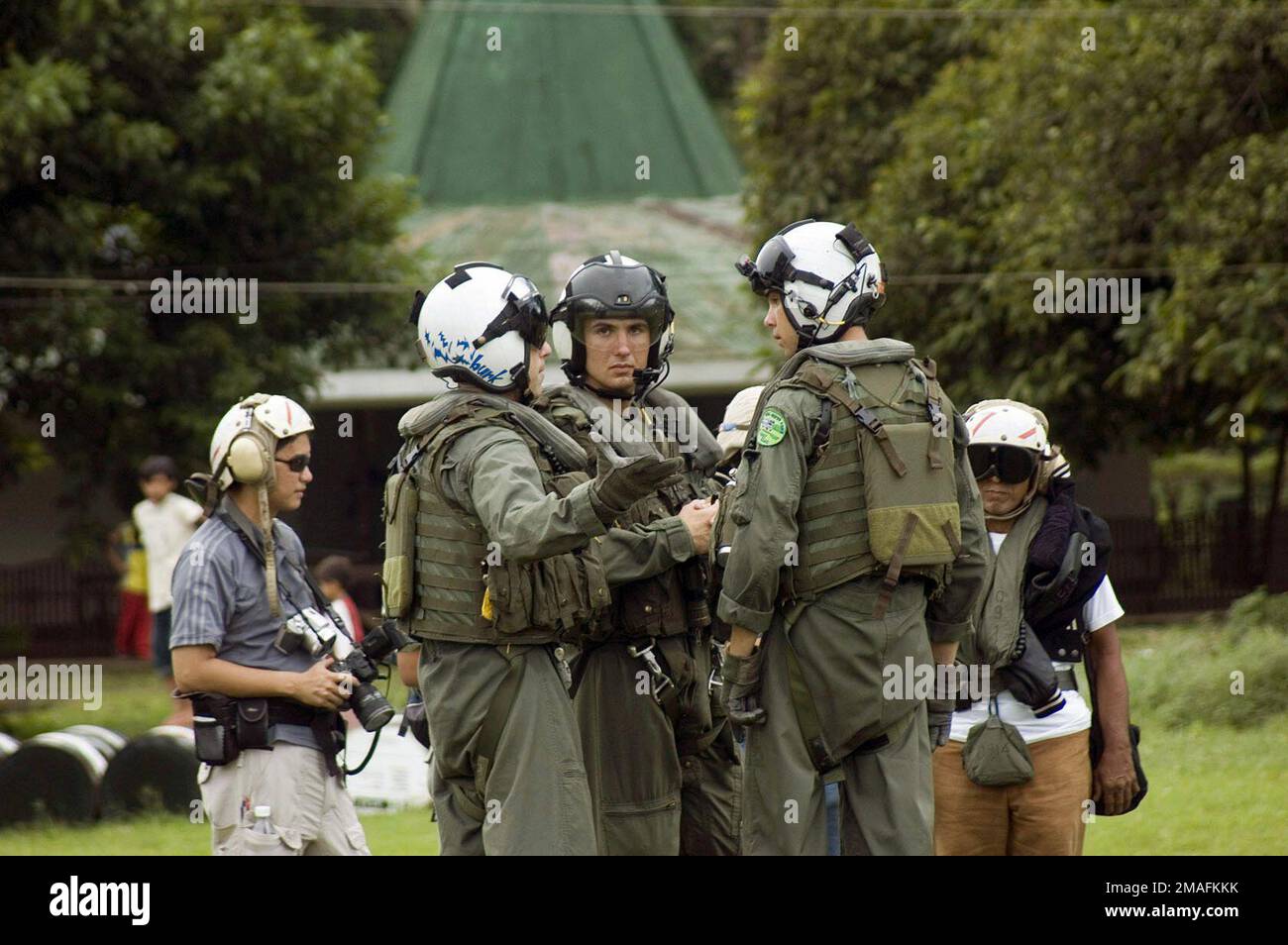 060603-N-9076B-117. Base: Jolo State: Sulu Country: Philippines (PHL ...