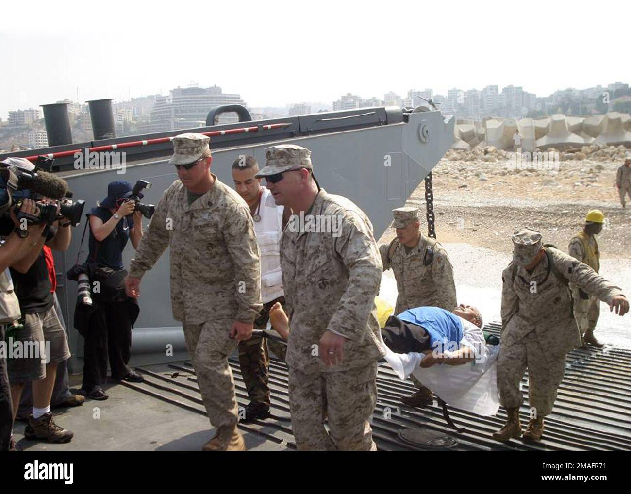 Uss nashville lebanon hi-res stock photography and images - Alamy
