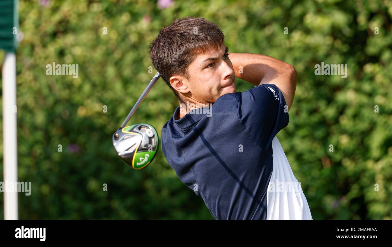 Illinois Matthis Besard hits a tee shot on the 1st hole during an NCAA ...