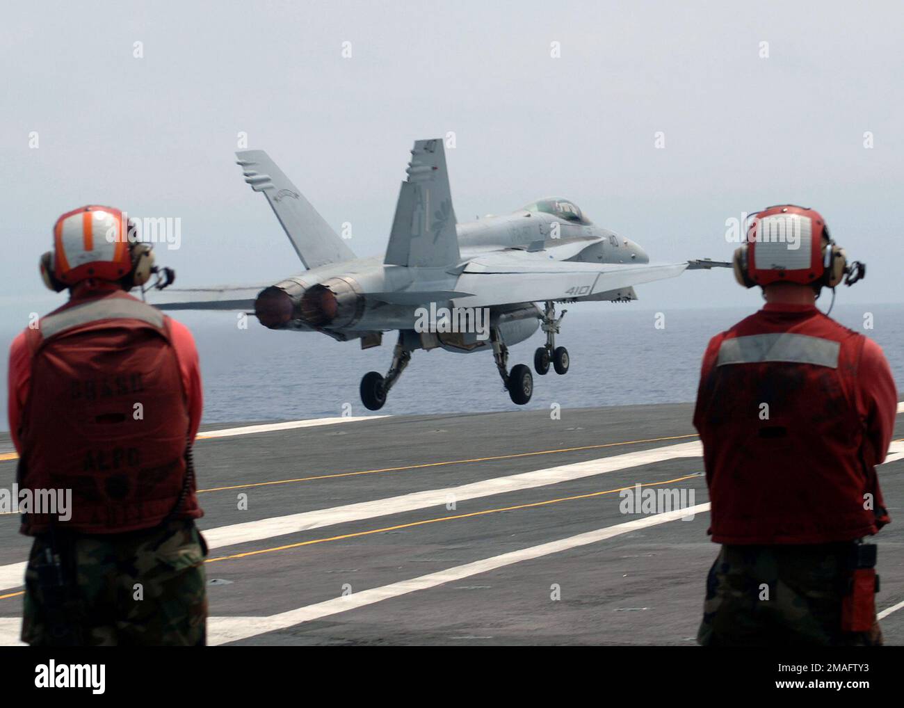 Uss theodore ro hi-res stock photography and images - Alamy