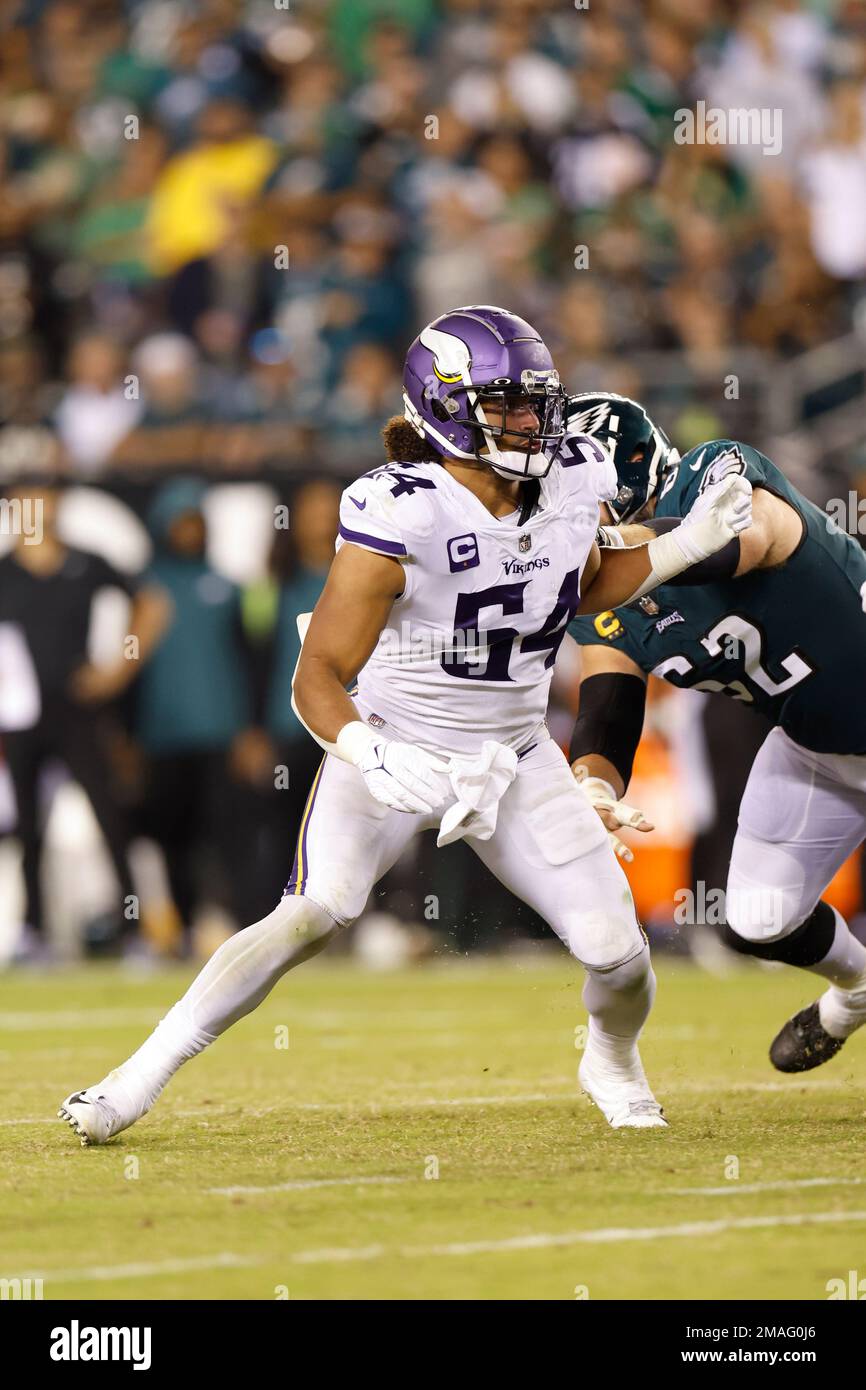 Minnesota Vikings linebacker Eric Kendricks (54) rushes during an NFL ...