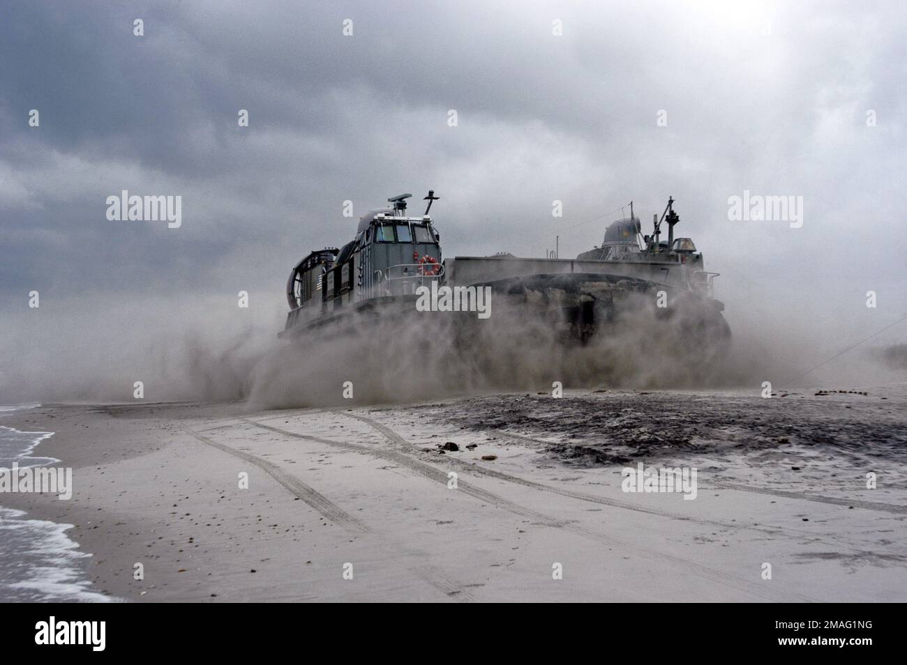 060817-N-8154G-060. [Complete] Scene Caption: 060817-N-8154G-060 (Aug ...