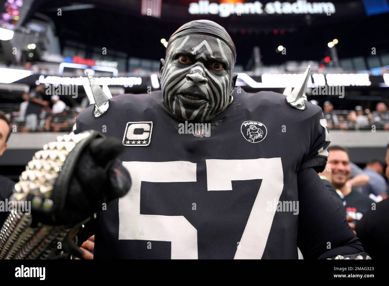 Las Vegas Raiders fan and Pro Football Hall of Fame member Wayne "The ...