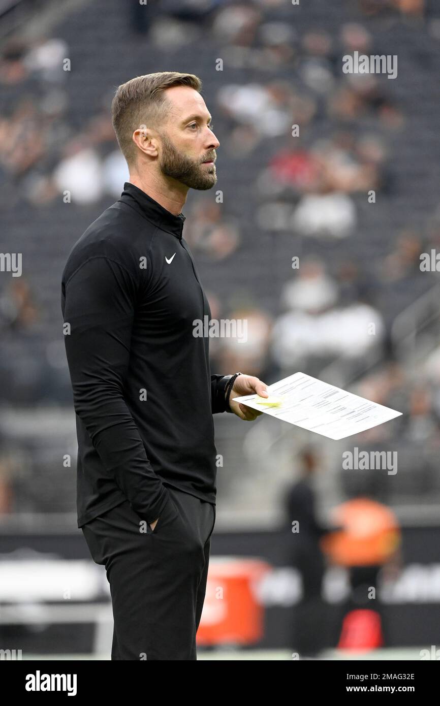 Arizona Cardinals head coach Kliff Kingsbury looks on before an NFL ...