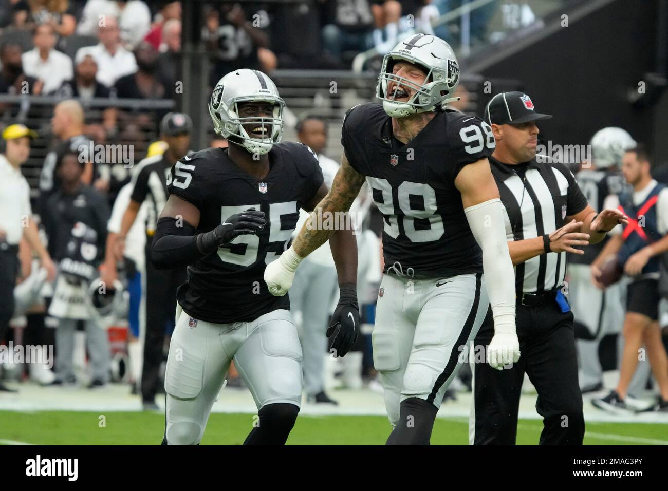 Las Vegas Raiders defensive end Maxx Crosby (98) celebrates with ...