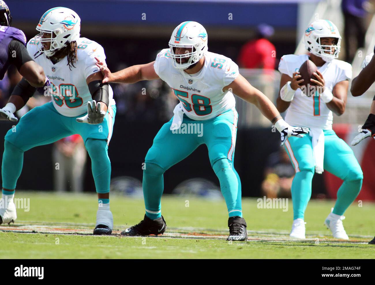 Miami Dolphins offensive lineman Connor Williams (58) blocks during an ...