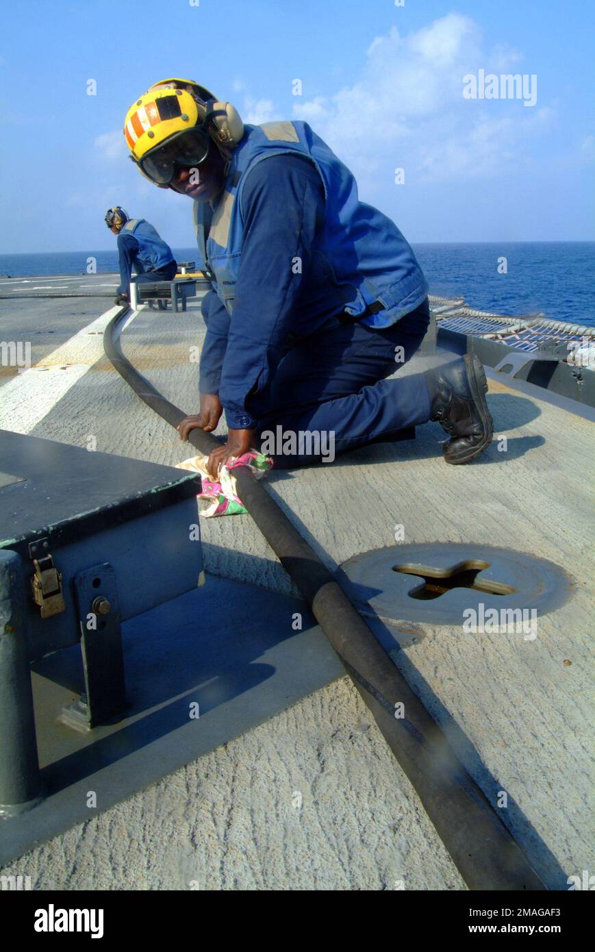 Uss harpers ferry lsd 49 hi-res stock photography and images - Alamy