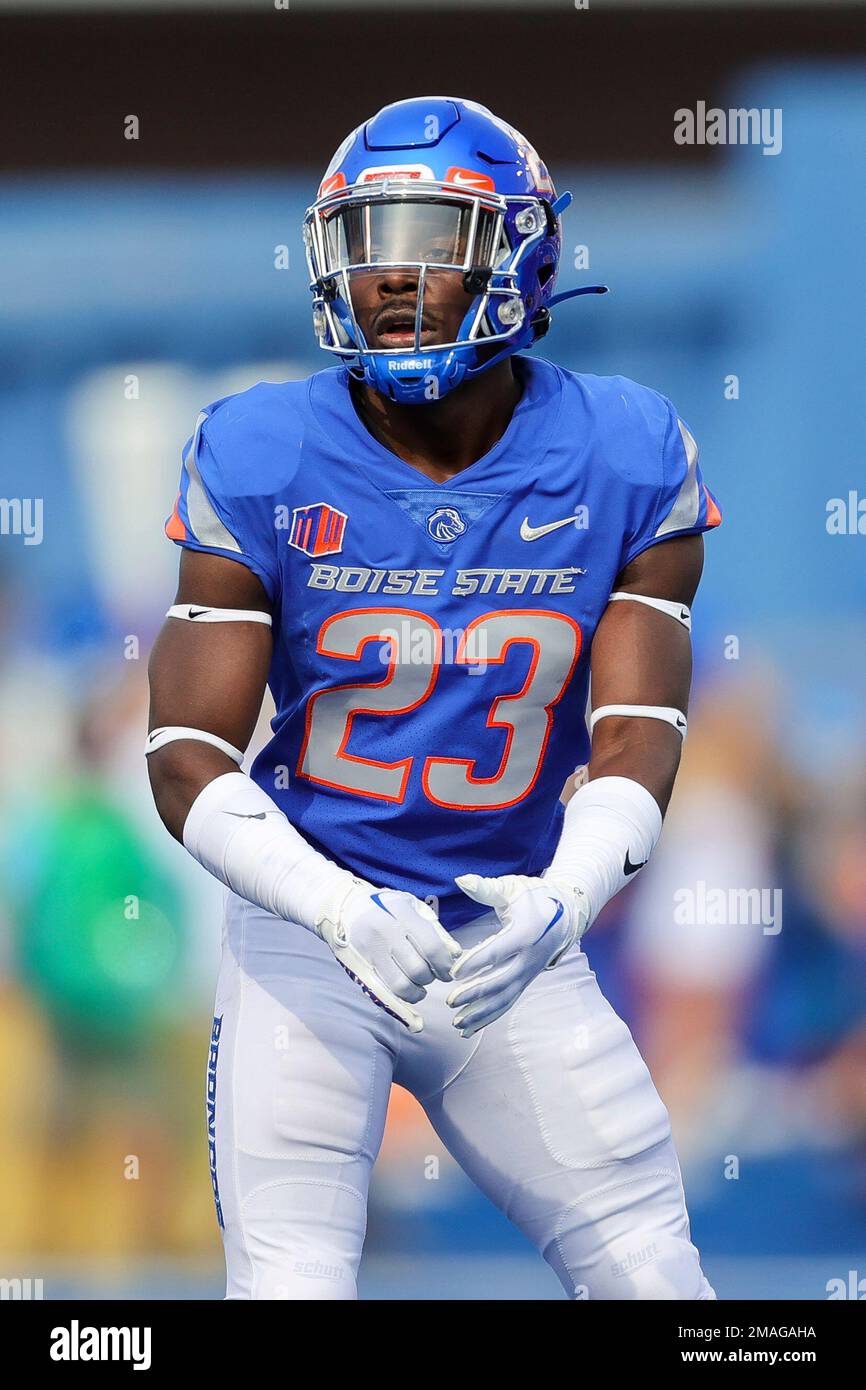 Boise State safety Seyi Oladipo (23) prepares for the snap of the ball ...