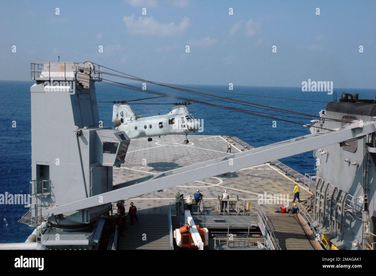 Uss harpers ferry lsd 49 hi-res stock photography and images - Alamy