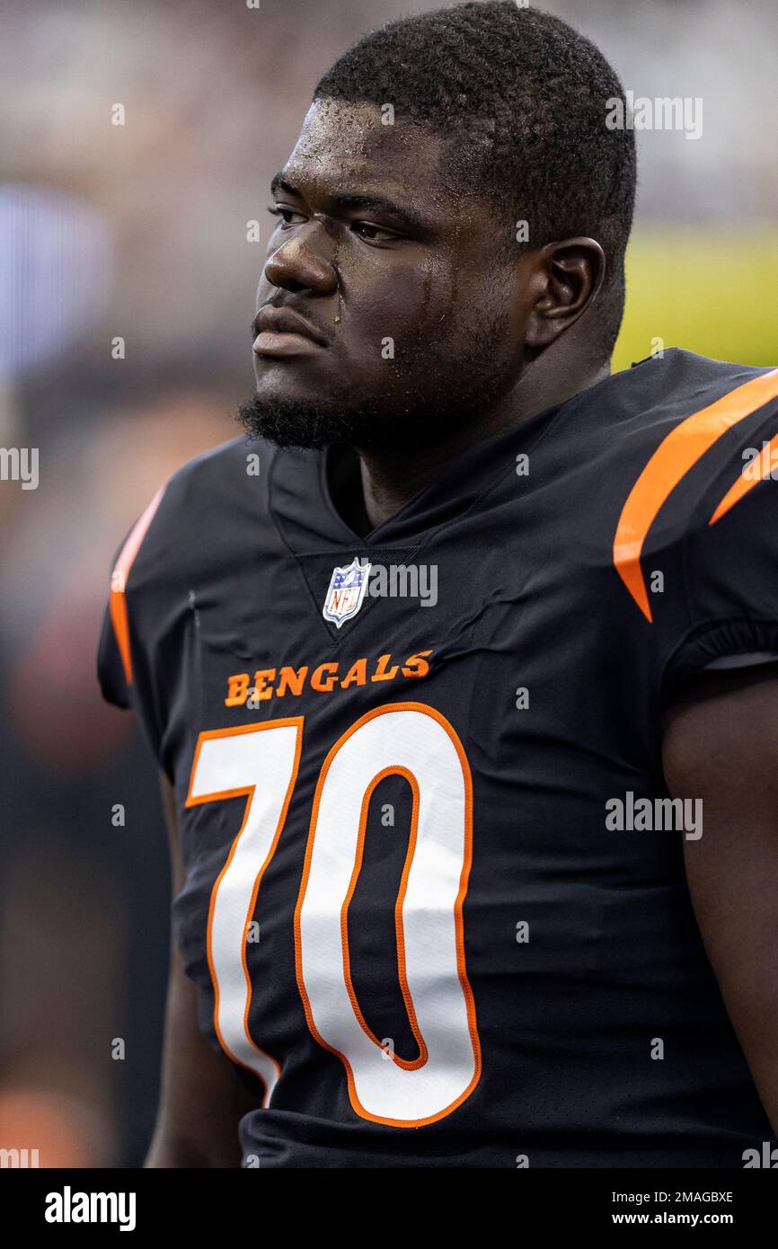 Cincinnati Bengals guard D'Ante Smith (70) is seen during an NFL ...