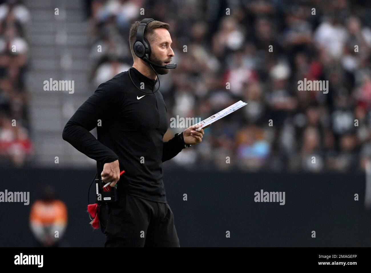 Arizona Cardinals head coach Kliff Kingsbury watches from the sideline ...