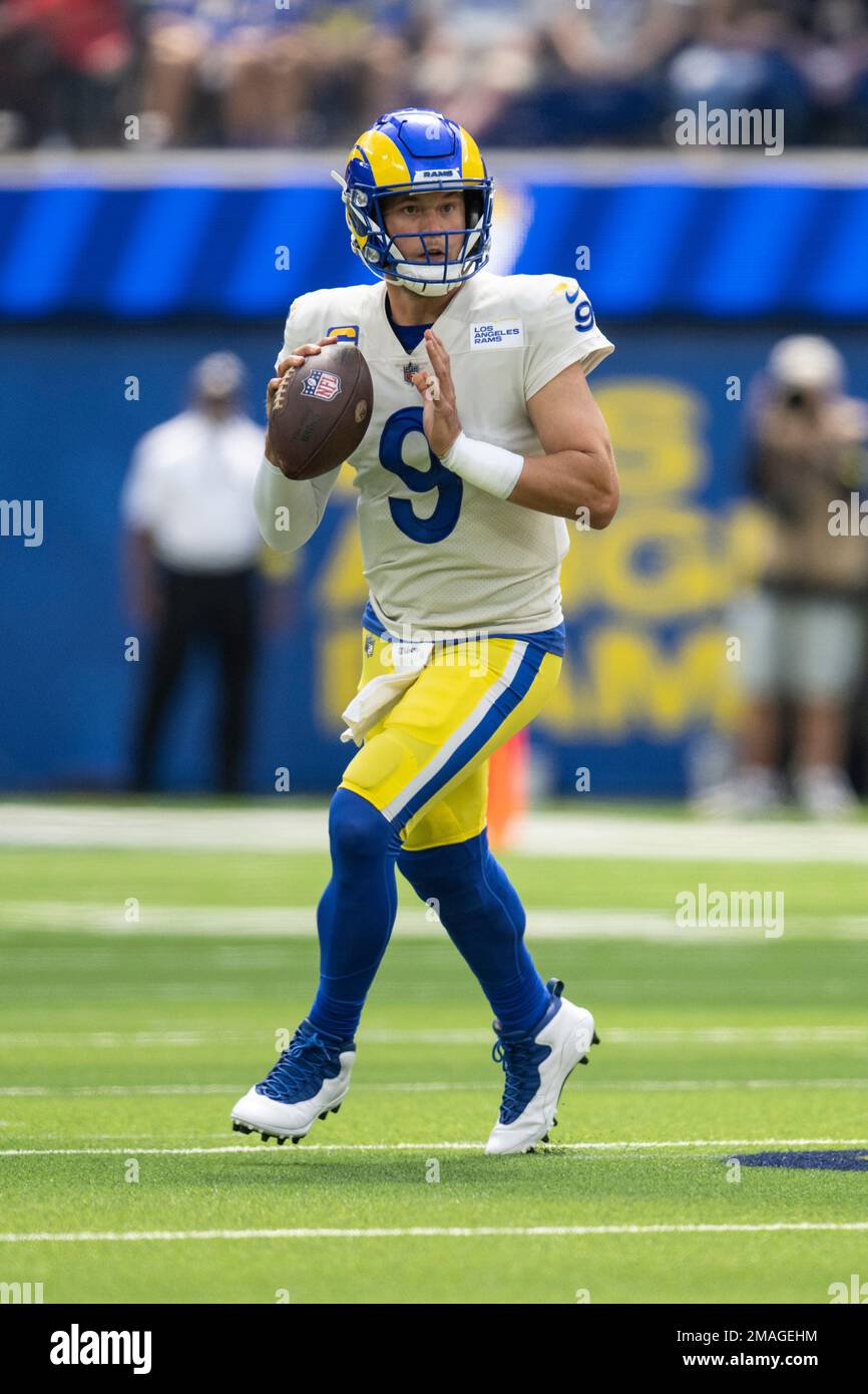 Los Angeles Rams quarterback Matthew Stafford (9) runs with the ball ...
