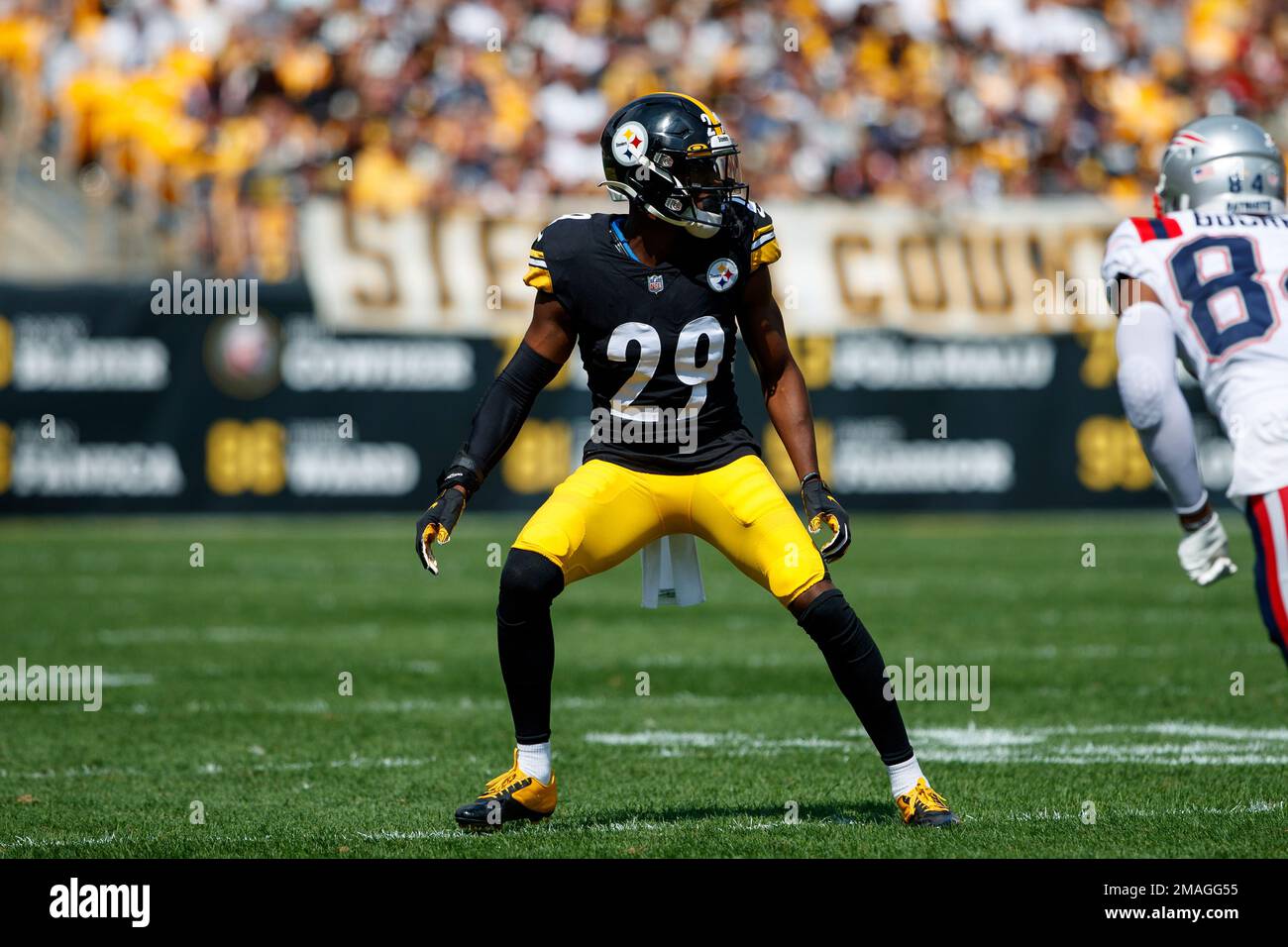 Pittsburgh Steelers cornerback Levi Wallace (29) defends during an NFL ...